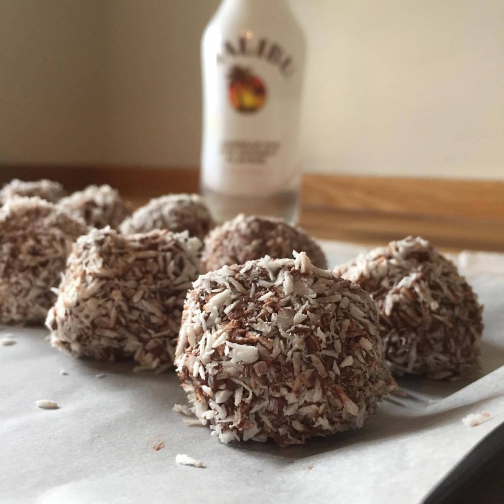 Malibu & chocolate balls: easy gluten-free vegan recipe | Glutenshe
